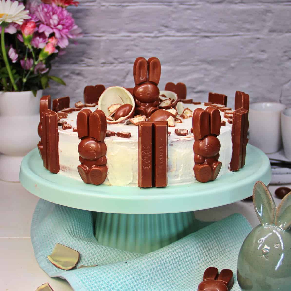 Brigitte Kitkat Torte , Bunte Schoko-KitKat-Smarties Torte – SRXQ