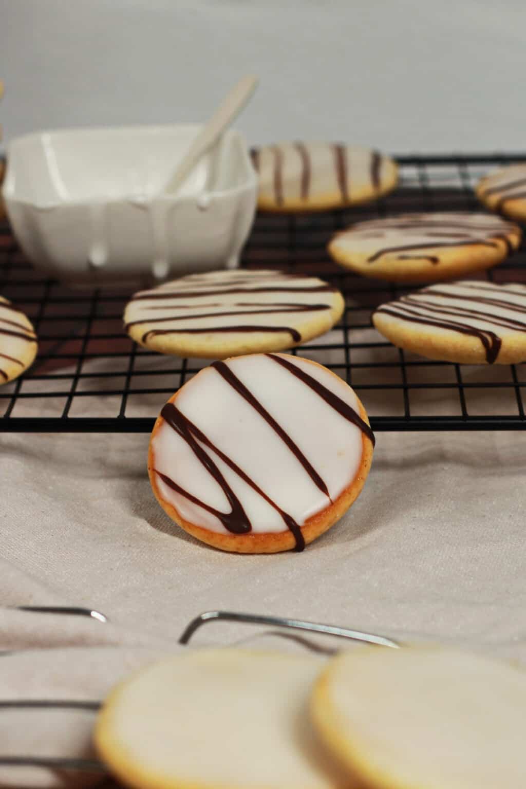Amerikaner mit Zuckerguss: Einfaches Rezept für ein süßes Gebäck
